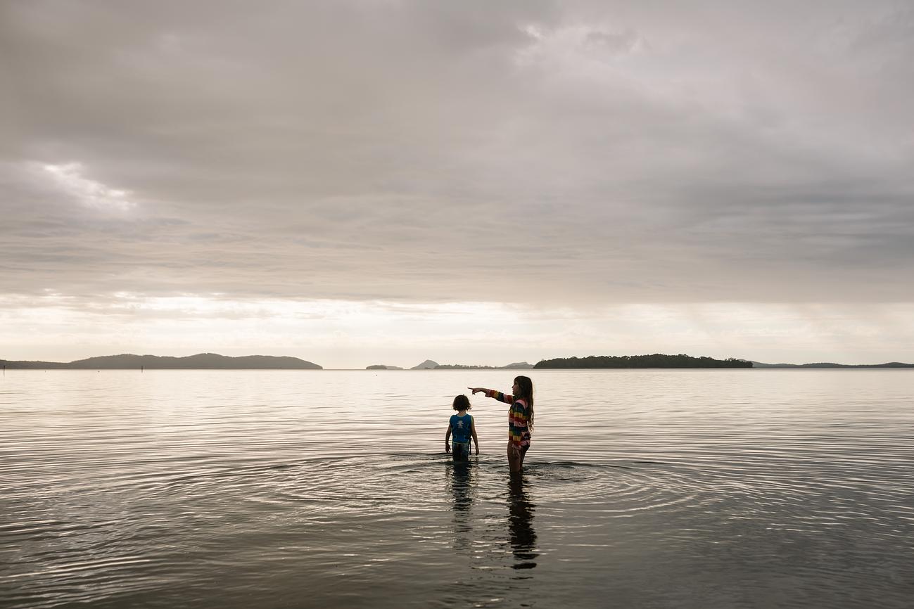 High tide wading in Swan Bay | Riparide