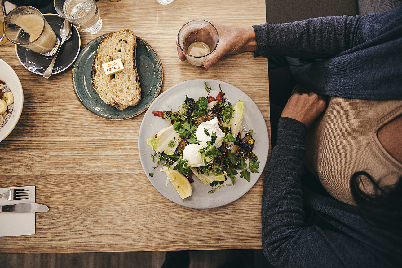 The River Deck Cafe | Riparide