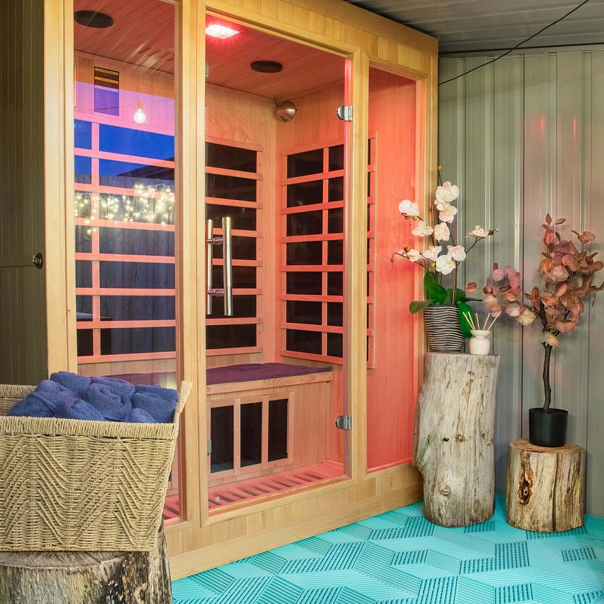 Sauna, King Beds Tranquillity Base Family and Water Sports Retreat - Beach house for Rent in St ...