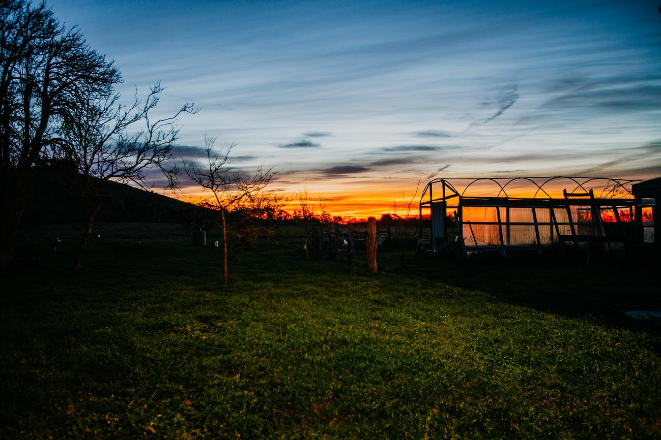 Sunset over Spring Hill | Riparide