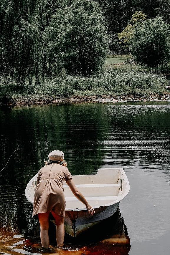 Kayak & Row Boat on the Pond | Riparide