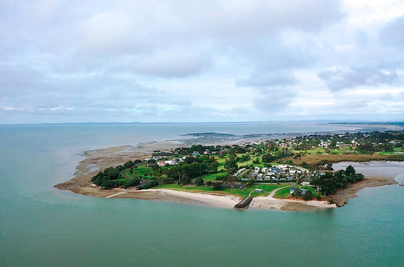 Check out Clarks Beach | Riparide