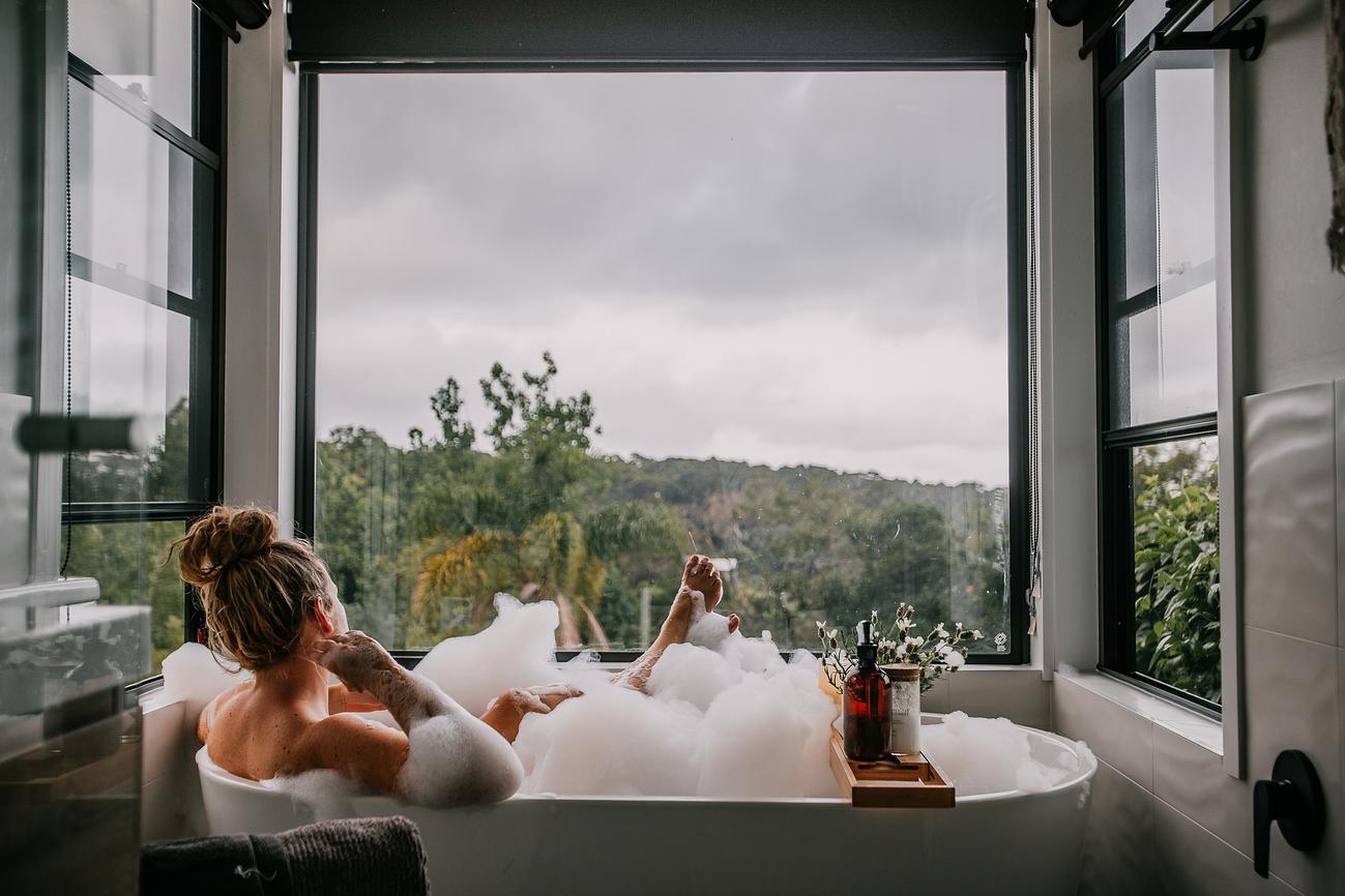 Bubble Bath at Sunset | Riparide