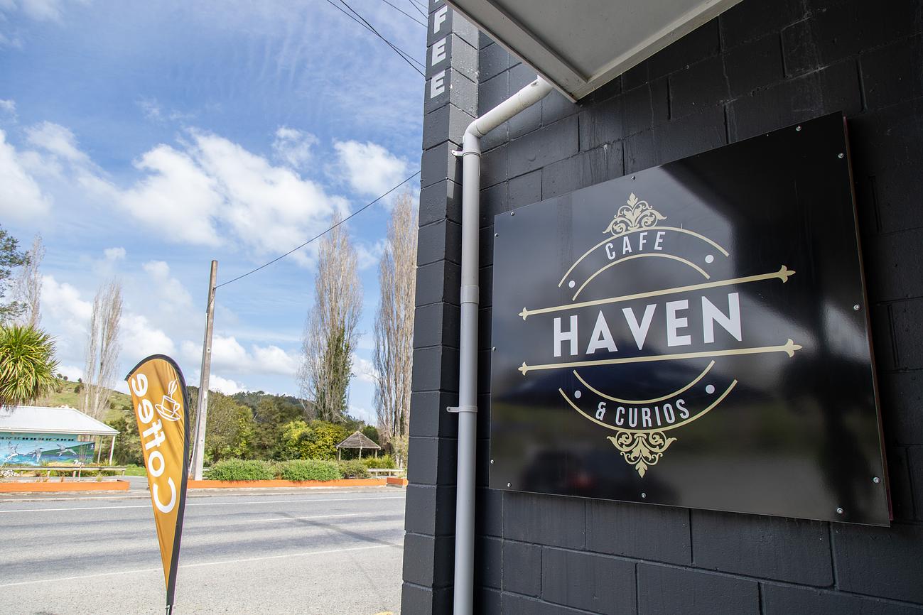 Haven Cafe & Curios | Riparide
