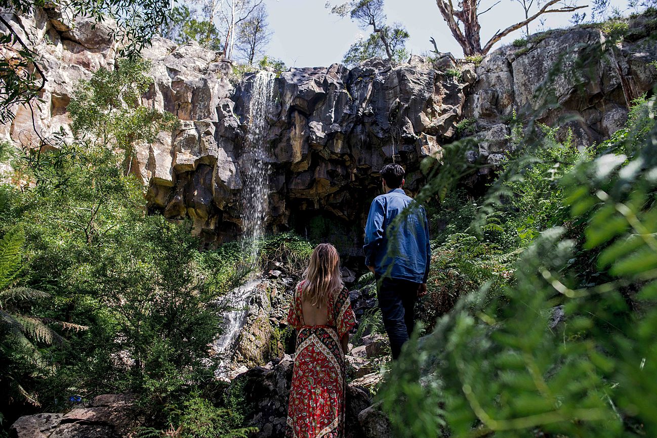 Nuture walk to a Sailors Falls | Riparide