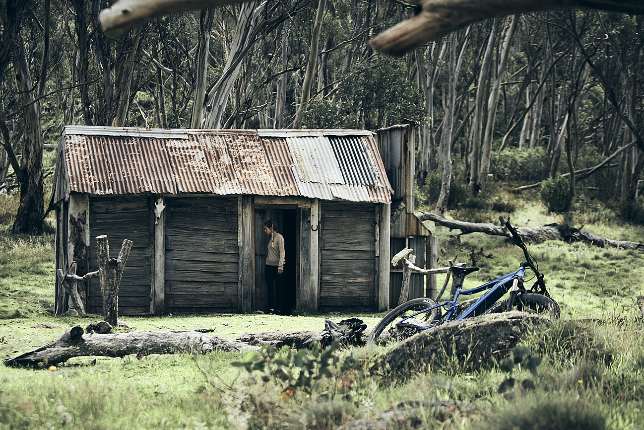 Mountain Bike to Cascade Hut | Riparide