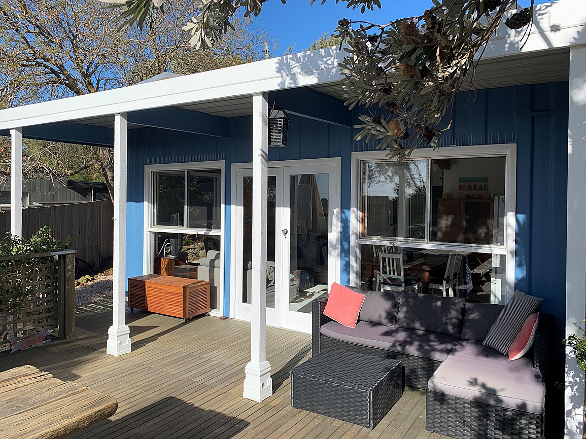 Secluded Beach Shack - Cottage for Rent in Breamlea, Bellarine ...