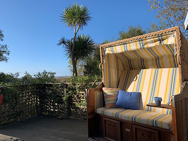 Secluded Beach Shack - Cottage for Rent in Breamlea, Bellarine ...