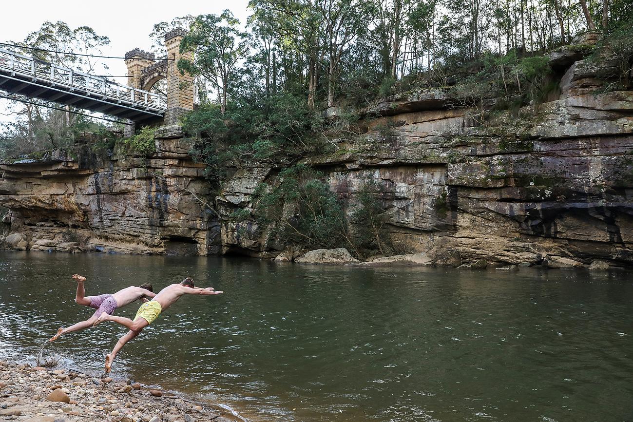 Swim In Kangaroo River | Riparide