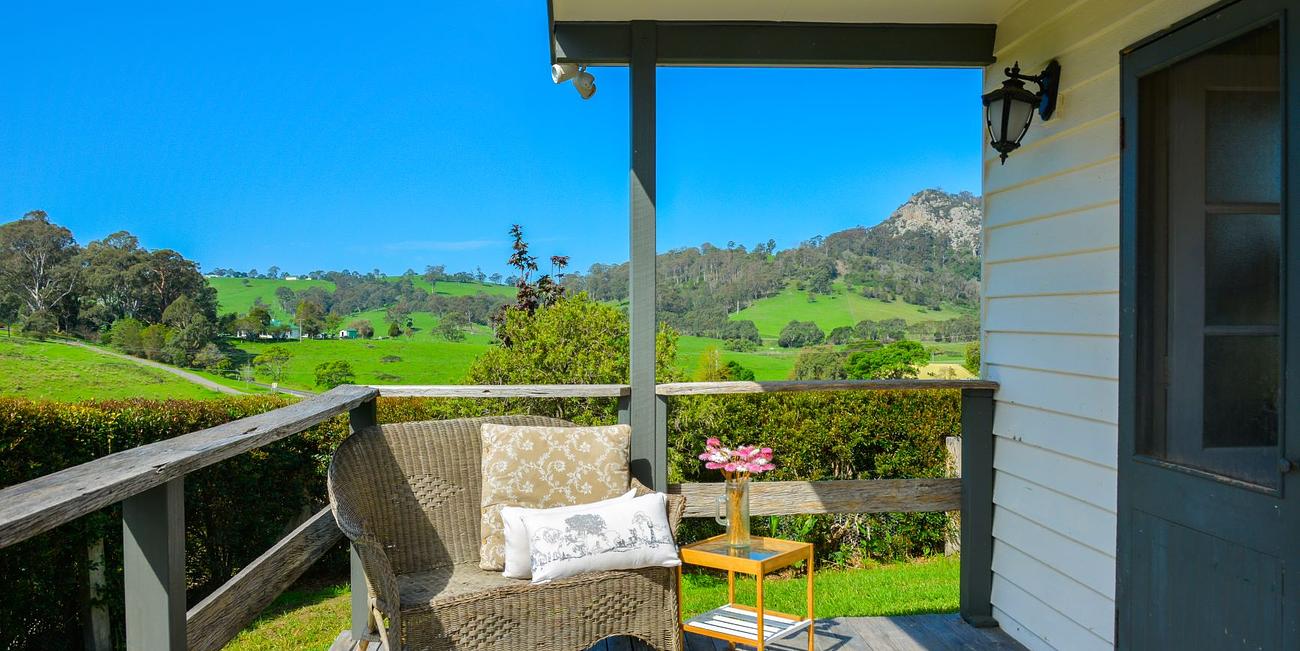 The Palm Cottage - Cottage for Rent in Tilba Tilba, South Coast, NSW ...