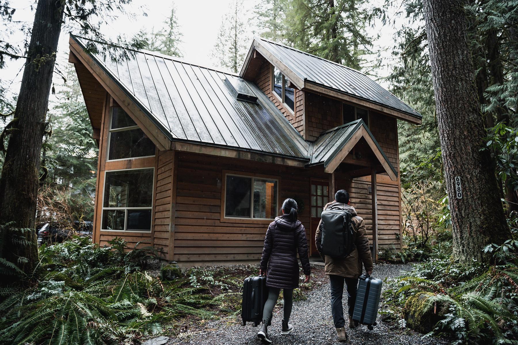 The Cascade Cabin - Adventure by Ryan in Glacier, North Cascades, WA, US | Riparide