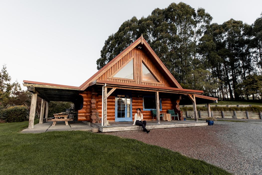 A Peaceful Rustic Country Log Cabin - Adventure by Jinal in Masterton ...