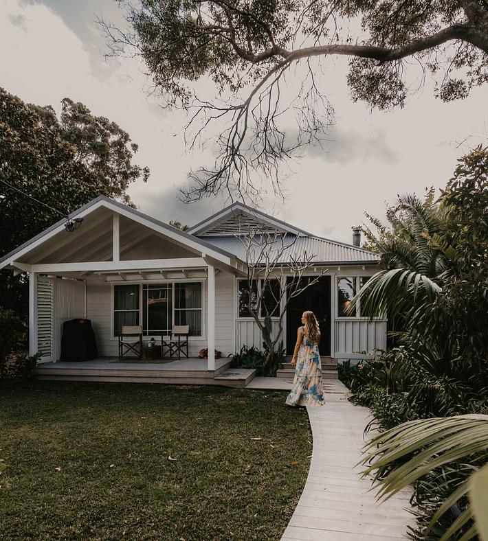 The Collectors Studio - Studio for Rent in Bateau Bay, Central Coast ...