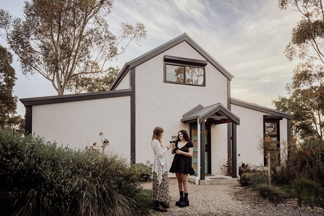 Lavish Life at the Loft - Adventure by Lisa in Smiths Gully, Yarra Valley, VIC, AU | Riparide