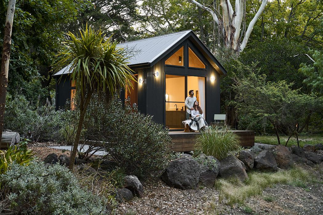 Laidback Banksia - Adventure by Daniel in Mount Macedon, Macedon Ranges, VIC, AU | Riparide