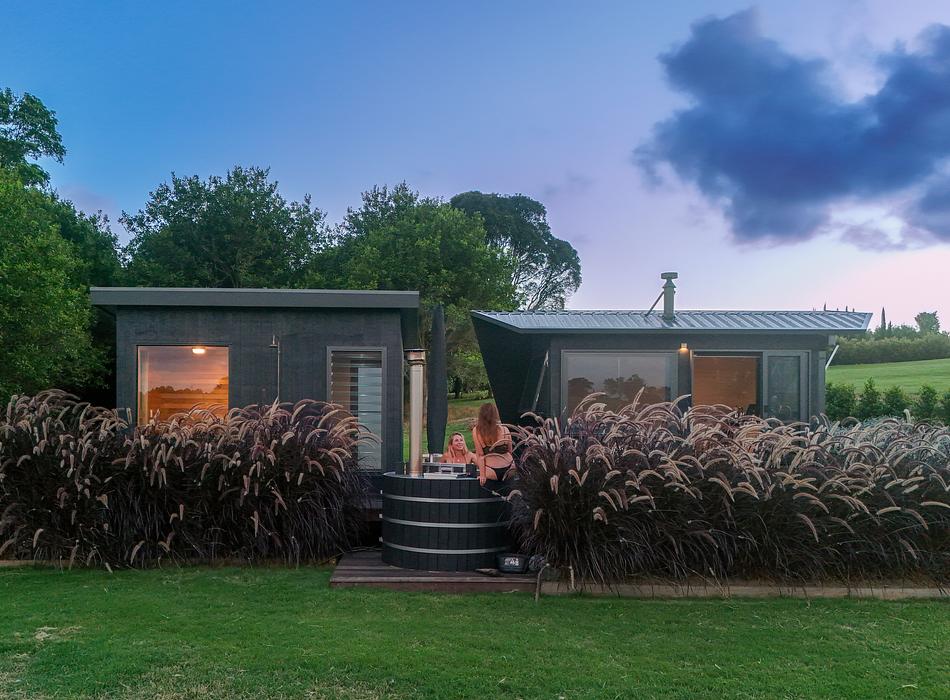 Hill-top hot-tub & sauna - Adventure by Sarah in Clunes, North Coast, NSW, AU | Riparide