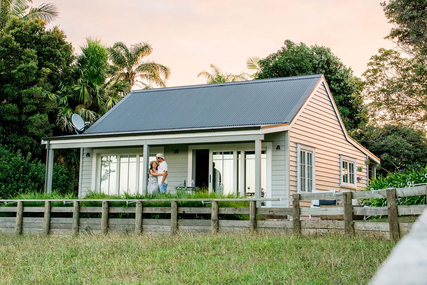 Karaka Seaview Cottage - Cottage for Rent in Karaka, Auckland, NZ ...